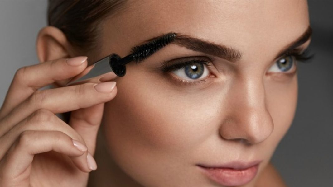 10 Common Makeup Mistakes That You Do Everyday